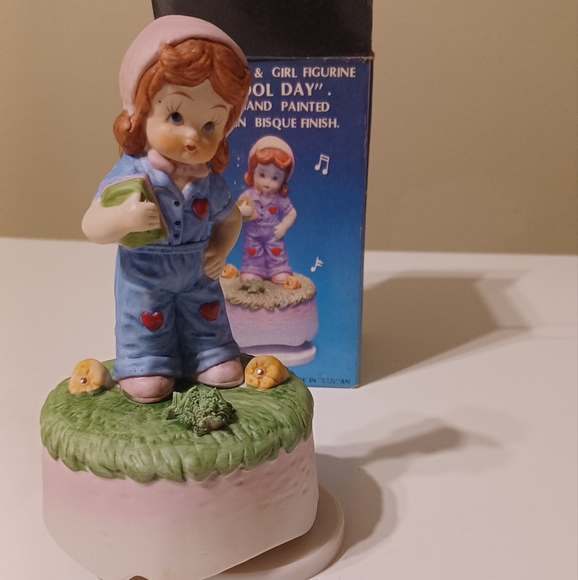 Art | Musical Girl School Days Figurine | Poshmark